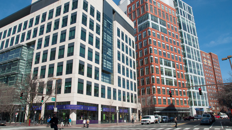 Broad Institute - MIT Department of Biology